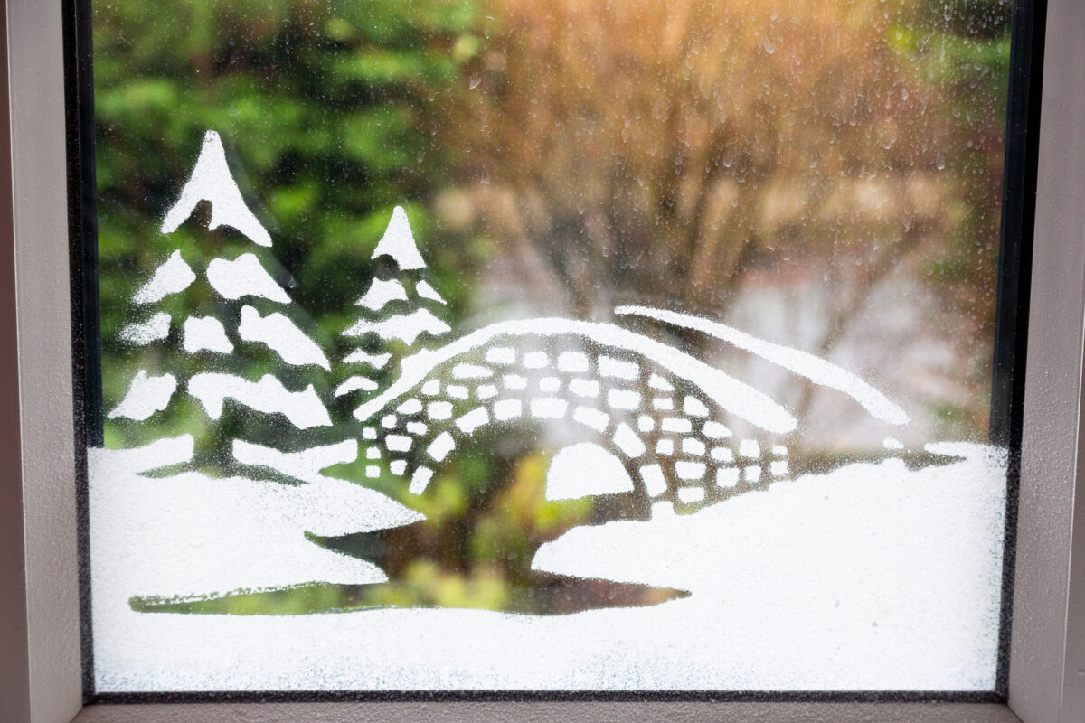 Review of Snow Windows' Christmas Window Stencils